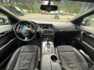 Grey Audi Q7 2009 in Riga, with an engine capacity of 3.00 L and mileage of 0 thousand km for 7500 €, photo 6 on AUTOMOTO.COM.LV