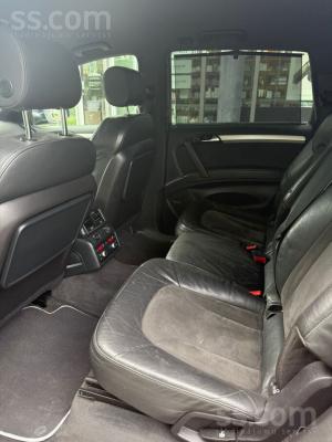 Grey Audi Q7 2009 in Riga, with an engine capacity of 3.00 L and mileage of 0 thousand km for 7500 €, photo 13 on AUTOMOTO.COM.LV