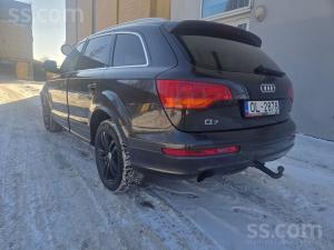 Pelēks Audi Q7 2009 Rīga, ar dzinēja tilpumu 3.00 L un nobraukumu 0 tūkst. km par 7500 €, foto 4 vietnē AUTOMOTO.COM.LV