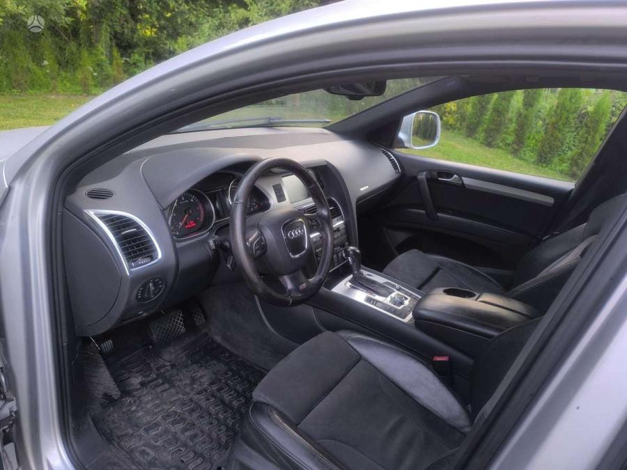 Pelēks Audi Q7 2009 Radviliškis, ar dzinēja tilpumu 2.97 L un nobraukumu 320 tūkst. km par 4950 €, foto 15 vietnē AUTOMOTO.COM.LV