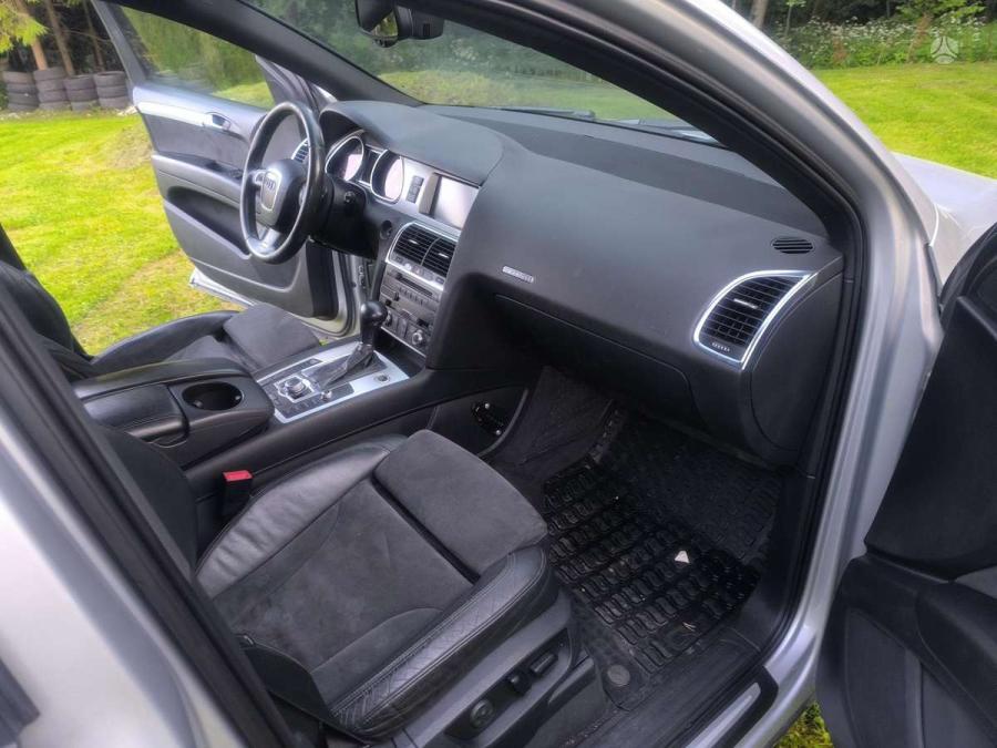 Pelēks Audi Q7 2009 Radviliškis, ar dzinēja tilpumu 2.97 L un nobraukumu 320 tūkst. km par 4950 €, foto 23 vietnē AUTOMOTO.COM.LV