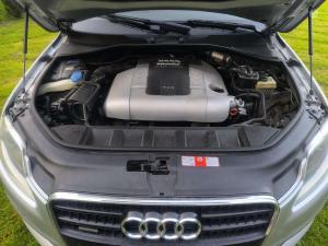 Pelēks Audi Q7 2009 Radviliškis, ar dzinēja tilpumu 2.97 L un nobraukumu 320 tūkst. km par 4950 €, foto 25 vietnē AUTOMOTO.COM.LV