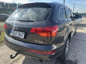 Серый Ауди Ку 7 2009 в Вильнюс, объемом двигателя 2.97 л и пробегом 394 тыс. км за 7000 €, фото 7 на AUTOMOTO.COM.LV