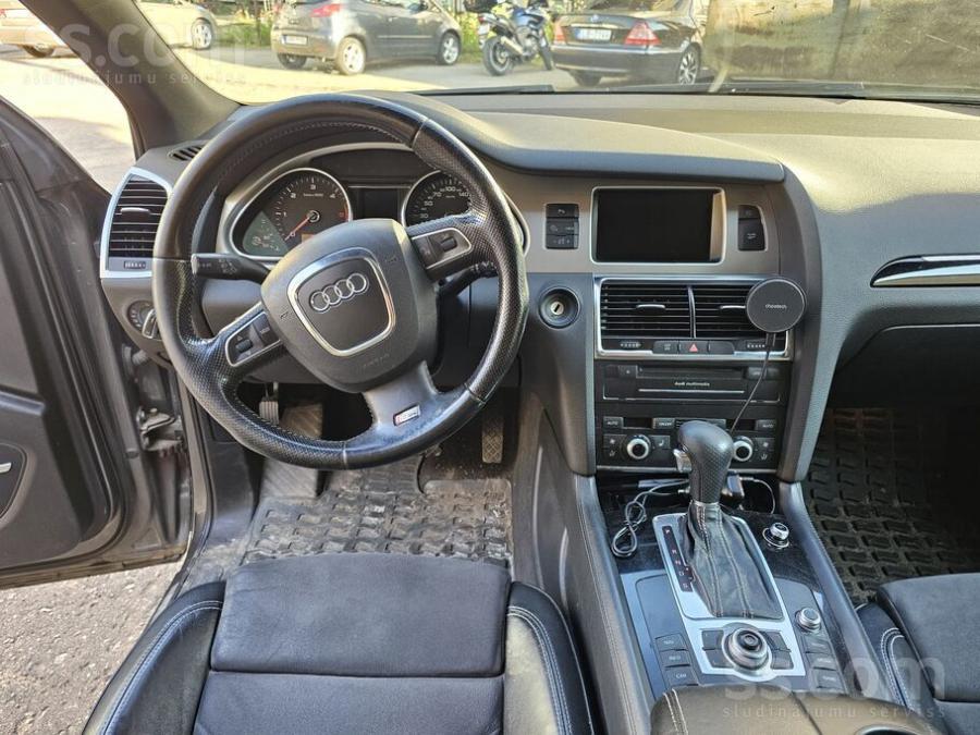 Pelēks Audi Q7 2009 Rīga, ar dzinēja tilpumu 3.00 L un nobraukumu 327 tūkst. km par 6950 €, foto 9 vietnē AUTOMOTO.COM.LV