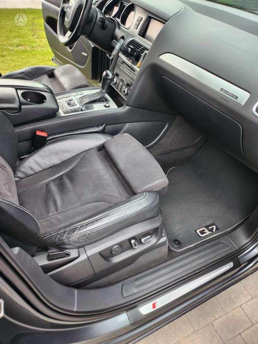 Pelēks Audi Q7 2009 Klaipėda, ar dzinēja tilpumu 2.97 L un nobraukumu 420 tūkst. km par 12000 €, foto 16 vietnē AUTOMOTO.COM.LV