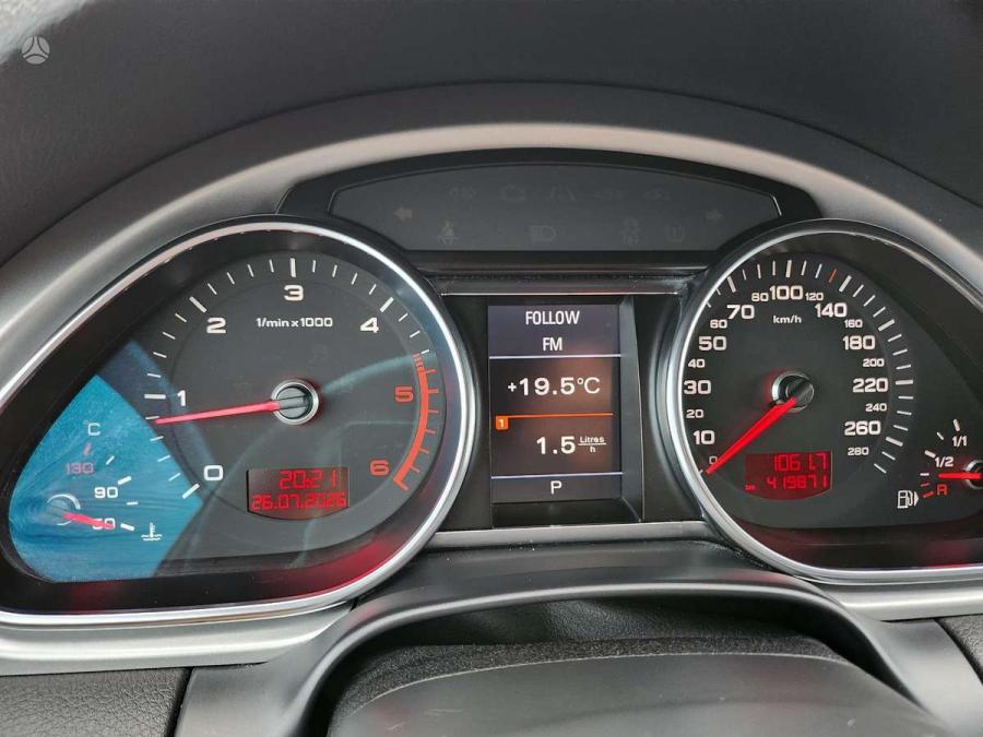 Pelēks Audi Q7 2009 Klaipėda, ar dzinēja tilpumu 2.97 L un nobraukumu 420 tūkst. km par 12000 €, foto 19 vietnē AUTOMOTO.COM.LV