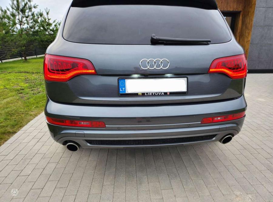 Pelēks Audi Q7 2009 Klaipėda, ar dzinēja tilpumu 2.97 L un nobraukumu 420 tūkst. km par 12000 €, foto 23 vietnē AUTOMOTO.COM.LV