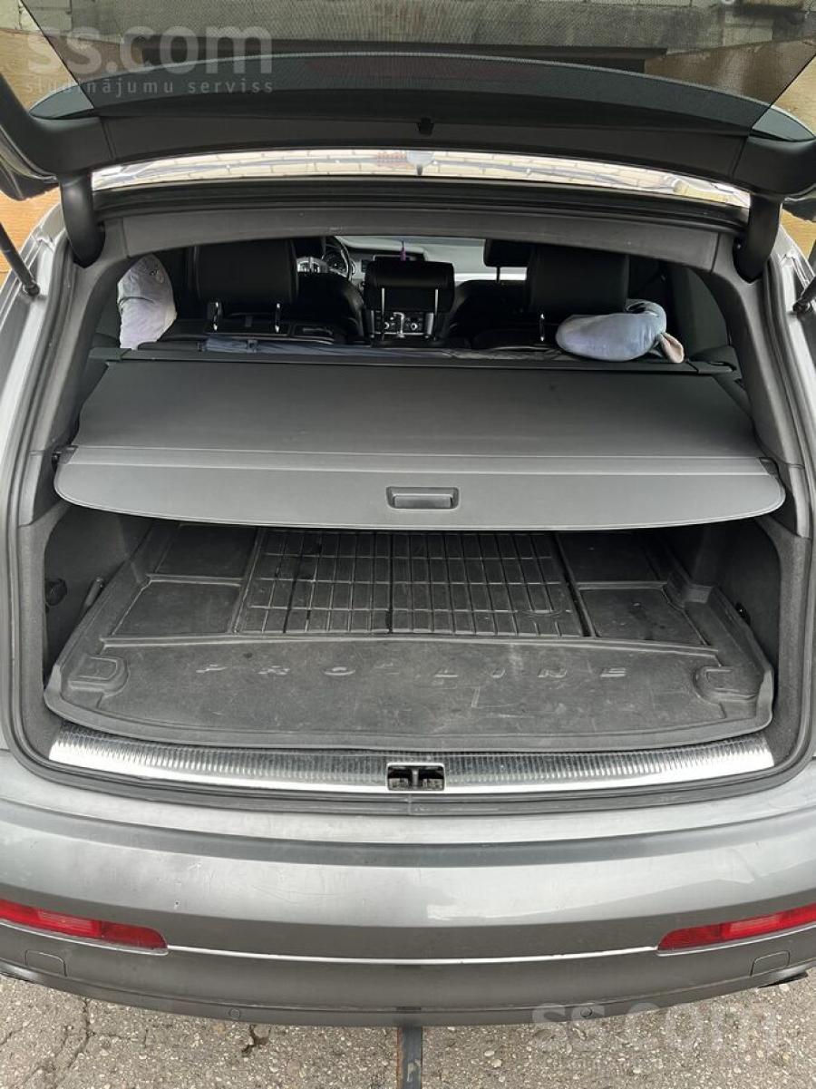 Grey Audi Q7 2009 in Riga, with an engine capacity of 3.00 L and mileage of 287 thousand km for 9150 €, photo 12 on AUTOMOTO.COM.LV