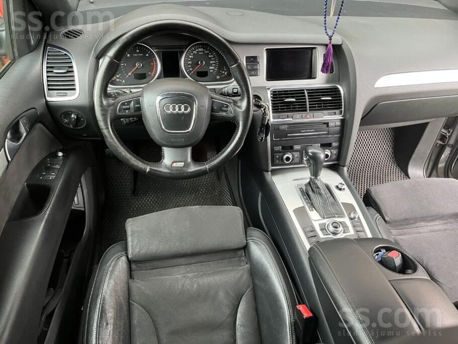 Grey Audi Q7 2009 in Riga, with an engine capacity of 3.00 L and mileage of 287 thousand km for 9150 €, photo 15 on AUTOMOTO.COM.LV