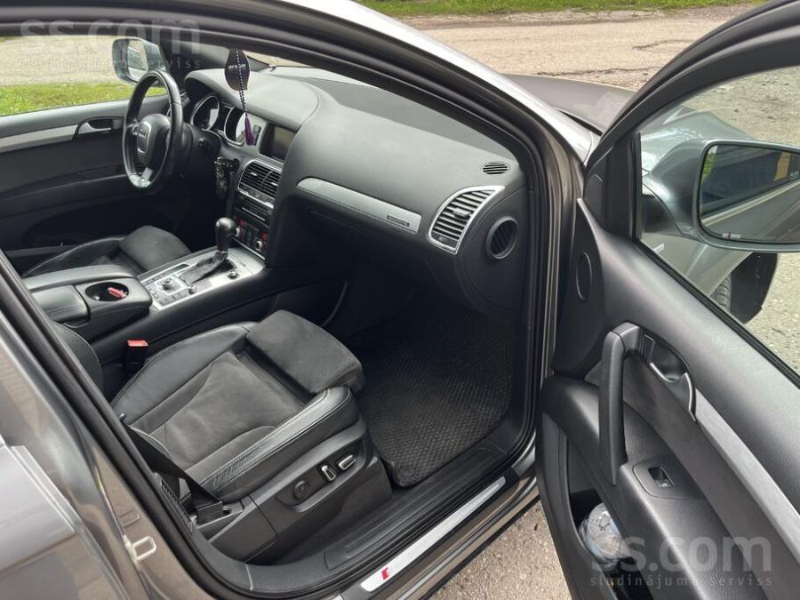 Grey Audi Q7 2009 in Riga, with an engine capacity of 3.00 L and mileage of 287 thousand km for 9150 €, photo 20 on AUTOMOTO.COM.LV