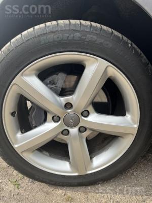 Grey Audi Q7 2009 in Riga, with an engine capacity of 3.00 L and mileage of 287 thousand km for 9150 €, photo 26 on AUTOMOTO.COM.LV