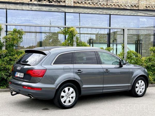 Pelēks Audi Q7 2009 Rīga, ar dzinēja tilpumu 3.00 L un nobraukumu 328 tūkst. km par 7350 €, foto 5 vietnē AUTOMOTO.COM.LV