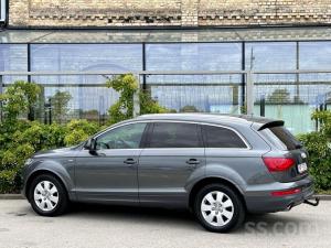Grey Audi Q7 2009 in Riga, with an engine capacity of 3.00 L and mileage of 328 thousand km for 7350 €, photo 11 on AUTOMOTO.COM.LV