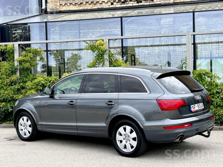 Grey Audi Q7 2009 in Riga, with an engine capacity of 3.00 L and mileage of 328 thousand km for 7350 €, photo 12 on AUTOMOTO.COM.LV
