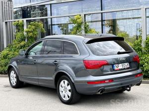 Grey Audi Q7 2009 in Riga, with an engine capacity of 3.00 L and mileage of 328 thousand km for 7350 €, photo 13 on AUTOMOTO.COM.LV