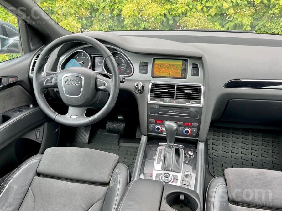 Grey Audi Q7 2009 in Riga, with an engine capacity of 3.00 L and mileage of 328 thousand km for 7350 €, photo 15 on AUTOMOTO.COM.LV