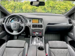 Grey Audi Q7 2009 in Riga, with an engine capacity of 3.00 L and mileage of 328 thousand km for 7350 €, photo 16 on AUTOMOTO.COM.LV