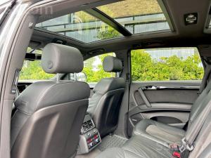 Grey Audi Q7 2009 in Riga, with an engine capacity of 3.00 L and mileage of 328 thousand km for 7350 €, photo 21 on AUTOMOTO.COM.LV