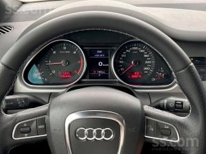 Grey Audi Q7 2009 in Riga, with an engine capacity of 3.00 L and mileage of 328 thousand km for 7350 €, photo 26 on AUTOMOTO.COM.LV