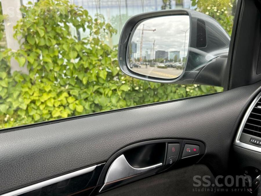 Grey Audi Q7 2009 in Riga, with an engine capacity of 3.00 L and mileage of 328 thousand km for 7350 €, photo 27 on AUTOMOTO.COM.LV