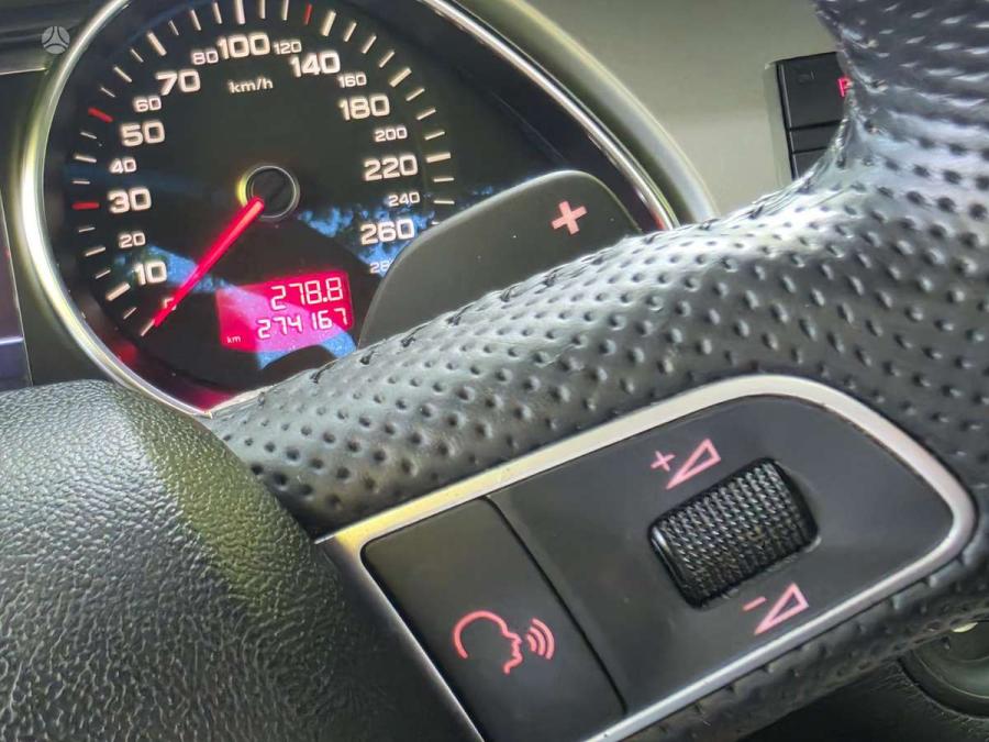 Pelēks Audi Q7 2009 Kauņa, ar dzinēja tilpumu 2.97 L un nobraukumu 274 tūkst. km par 10440 €, foto 16 vietnē AUTOMOTO.COM.LV