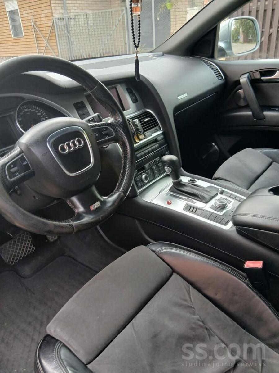 Pelēks Audi Q7 2009 Jelgava, ar dzinēja tilpumu 3.00 L un nobraukumu 364 tūkst. km par 9500 €, foto 4 vietnē AUTOMOTO.COM.LV