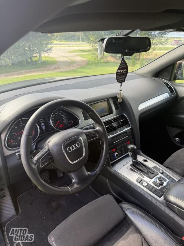 Grey Audi Q7 2009 in Siauliai, with an engine capacity of 3.00 L and mileage of 430 thousand km for 6500 €, photo 6 on AUTOMOTO.COM.LV