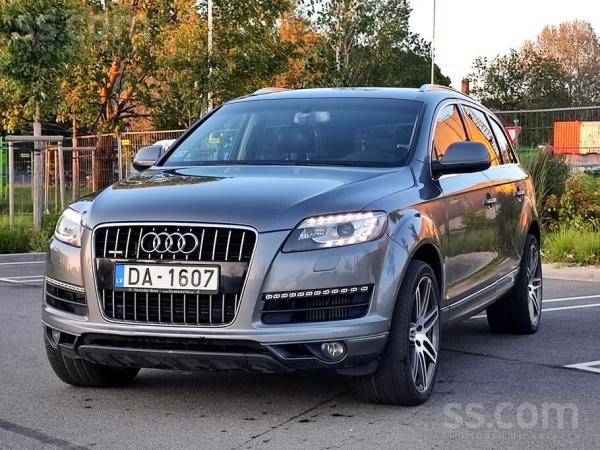 Pelēks Audi Q7 2010 Rīga, ar dzinēja tilpumu 3.00 L un nobraukumu 320 tūkst. km par 11500 €, foto 4 vietnē AUTOMOTO.COM.LV