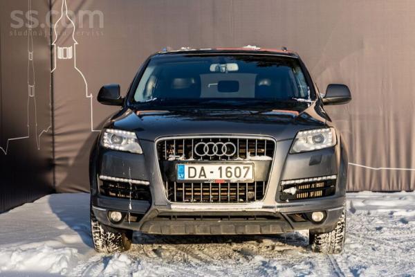 Pelēks Audi Q7 2010 Rīga, ar dzinēja tilpumu 3.00 L un nobraukumu 341 tūkst. km par 11990 €, foto 2 vietnē AUTOMOTO.COM.LV