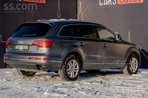 Pelēks Audi Q7 2010 Rīga, ar dzinēja tilpumu 3.00 L un nobraukumu 341 tūkst. km par 11990 €, foto 6 vietnē AUTOMOTO.COM.LV