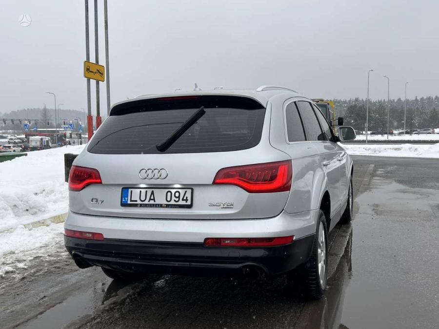 Pelēks Audi Q7 2010 Viļņa, ar dzinēja tilpumu 2.97 L un nobraukumu 282 tūkst. km par 7600 €, foto 8 vietnē AUTOMOTO.COM.LV