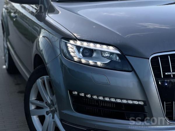 Grey Audi Q7 2010 in Rezekne, with an engine capacity of 3.00 L and mileage of 302 thousand km for 9800 €, photo 9 on AUTOMOTO.COM.LV