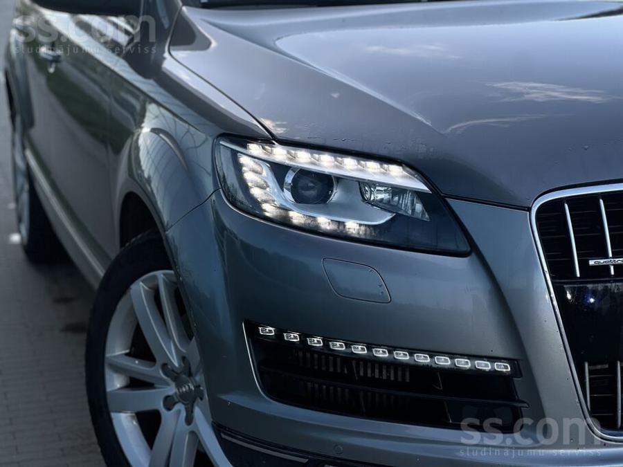 Grey Audi Q7 2010 in Rezekne, with an engine capacity of 3.00 L and mileage of 302 thousand km for 9800 €, photo 10 on AUTOMOTO.COM.LV
