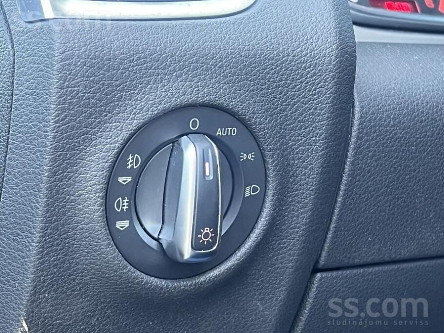 Grey Audi Q7 2010 in Rezekne, with an engine capacity of 3.00 L and mileage of 302 thousand km for 9800 €, photo 20 on AUTOMOTO.COM.LV