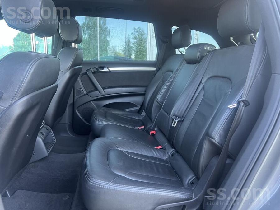 Grey Audi Q7 2010 in Rezekne, with an engine capacity of 3.00 L and mileage of 302 thousand km for 9800 €, photo 23 on AUTOMOTO.COM.LV