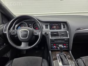 Pelēks Audi Q7 2010 Rīga, ar dzinēja tilpumu 3.00 L un nobraukumu 185 tūkst. km par 11290 €, foto 22 vietnē AUTOMOTO.COM.LV