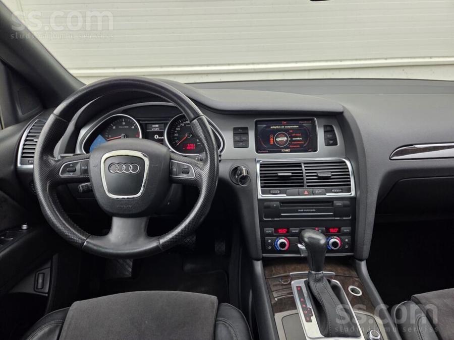 Pelēks Audi Q7 2010 Rīga, ar dzinēja tilpumu 3.00 L un nobraukumu 185 tūkst. km par 11290 €, foto 22 vietnē AUTOMOTO.COM.LV
