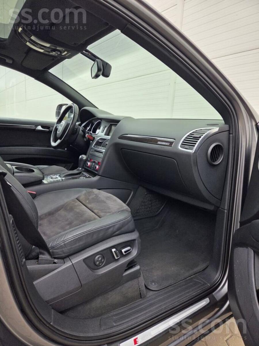 Pelēks Audi Q7 2010 Rīga, ar dzinēja tilpumu 3.00 L un nobraukumu 185 tūkst. km par 11290 €, foto 28 vietnē AUTOMOTO.COM.LV