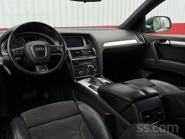 Grey Audi Q7 2010 in Riga, with an engine capacity of 3.00 L and mileage of 0 thousand km for 8990 €, photo 10 on AUTOMOTO.COM.LV