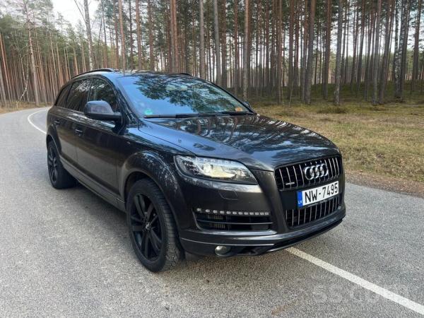 Grey Audi Q7 2010 in Riga, with an engine capacity of 3.00 L and mileage of 400 thousand km for 9000 €, photo 7 on AUTOMOTO.COM.LV