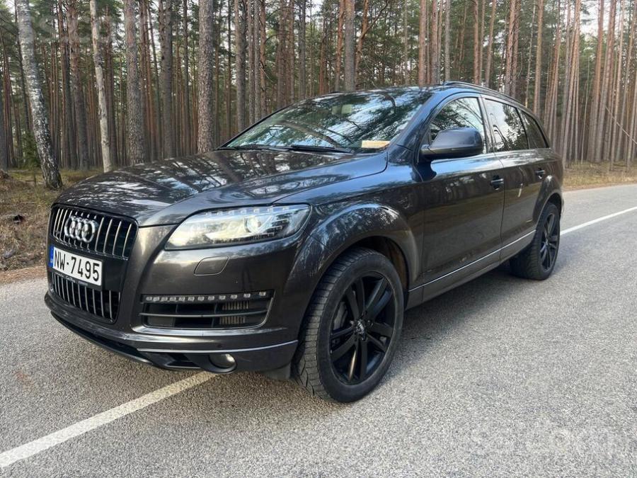 Pelēks Audi Q7 2010 Rīga, ar dzinēja tilpumu 3.00 L un nobraukumu 400 tūkst. km par 9000 €, foto 9 vietnē AUTOMOTO.COM.LV