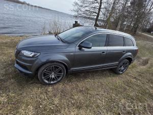Pelēks Audi Q7 2010 Rīga, ar dzinēja tilpumu 3.00 L un nobraukumu 329 tūkst. km par 10500 €, foto 4 vietnē AUTOMOTO.COM.LV