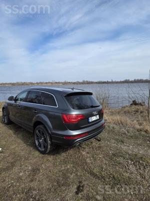 Pelēks Audi Q7 2010 Rīga, ar dzinēja tilpumu 3.00 L un nobraukumu 329 tūkst. km par 10500 €, foto 12 vietnē AUTOMOTO.COM.LV