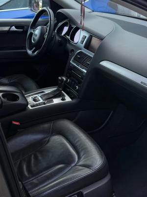 Pelēks Audi Q7 2010 Rīga, ar dzinēja tilpumu 3.00 L un nobraukumu 287 tūkst. km par 9980 €, foto 9 vietnē AUTOMOTO.COM.LV