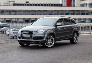 Pelēks Audi Q7 2010 Rīga, ar dzinēja tilpumu 3.00 L un nobraukumu 287 tūkst. km par 9980 €, foto 17 vietnē AUTOMOTO.COM.LV