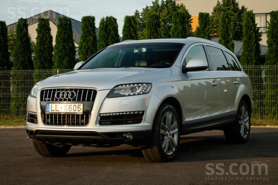 Grey Audi Q7 2010 in Jelgava, with an engine capacity of 3.00 L and mileage of 280 thousand km for 8900 €, photo 4 on AUTOMOTO.COM.LV