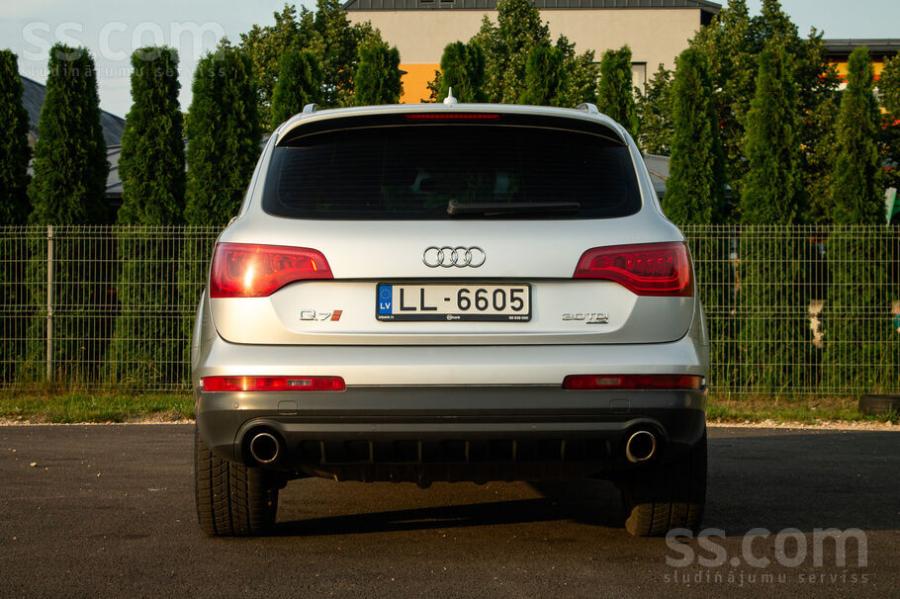 Pelēks Audi Q7 2010 Jelgava, ar dzinēja tilpumu 3.00 L un nobraukumu 280 tūkst. km par 8900 €, foto 6 vietnē AUTOMOTO.COM.LV