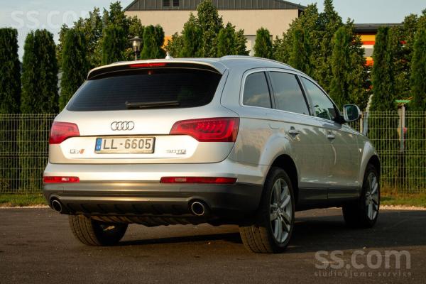 Grey Audi Q7 2010 in Jelgava, with an engine capacity of 3.00 L and mileage of 280 thousand km for 8900 €, photo 6 on AUTOMOTO.COM.LV