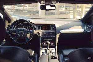 Grey Audi Q7 2010 in Vilnius, with an engine capacity of 4.13 L and mileage of 340 thousand km for 10900 €, photo 10 on AUTOMOTO.COM.LV