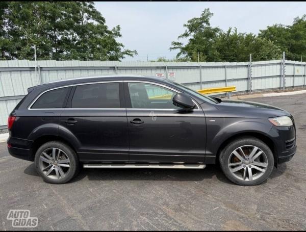 Grey Audi Q7 2010 in Marijampole, with an engine capacity of 3.00 L and mileage of 223 thousand km for 8500 €, photo 9 on AUTOMOTO.COM.LV